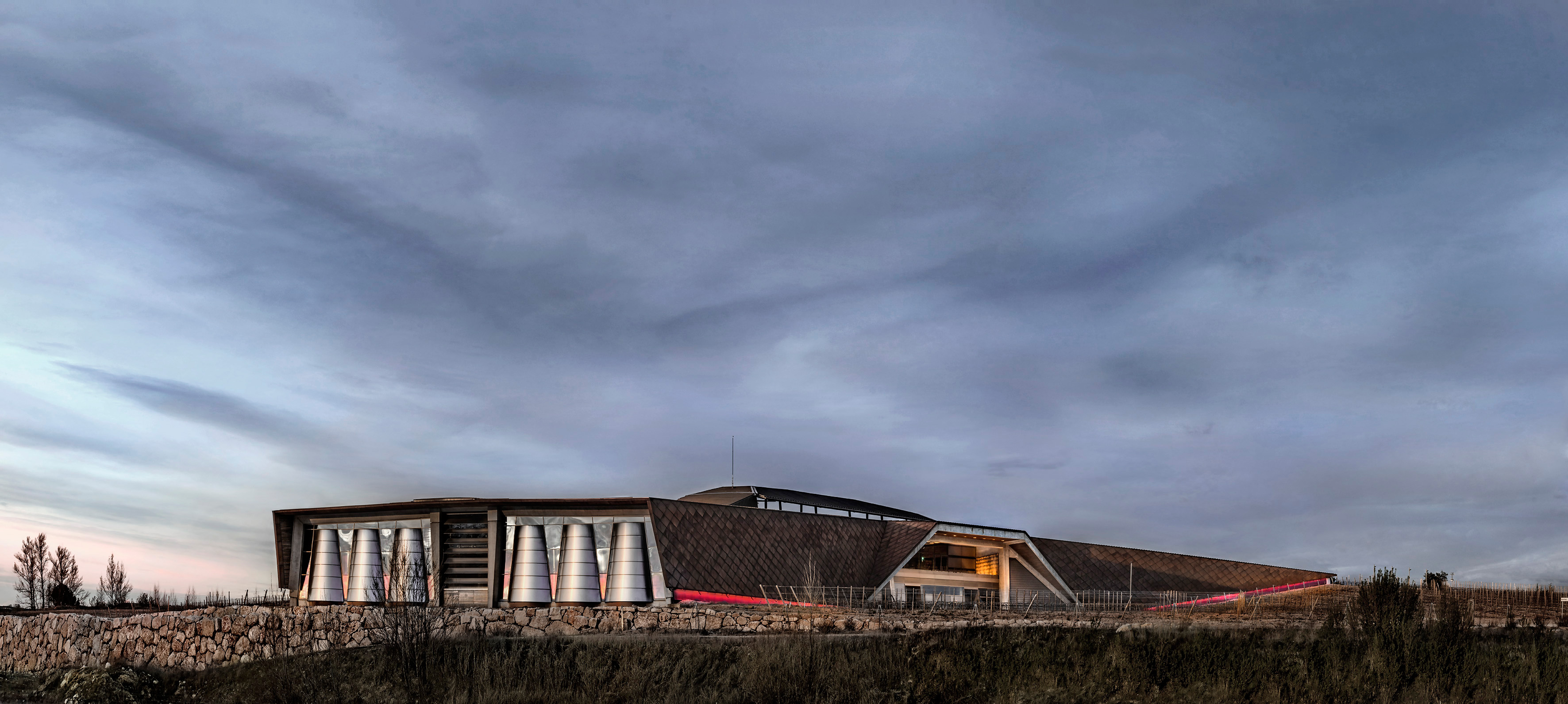 Galería Inout Viajes - Bodegas con más personalidad de la Ribera del ...