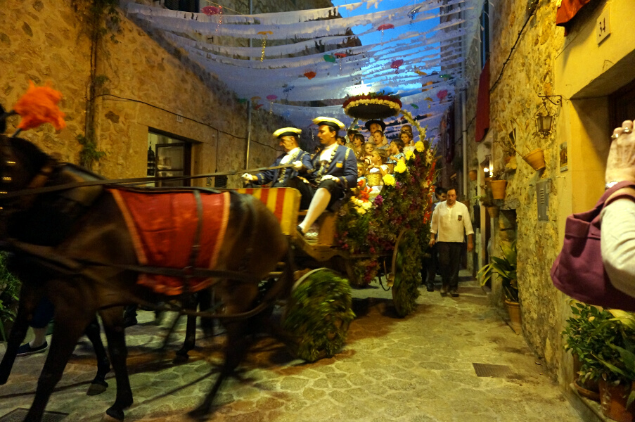 Valldemossa se viste de fiesta y presume de riqueza cultural y ...